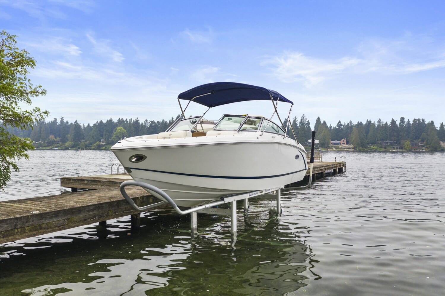 Sunstream Boat Lifts | WBL Marine